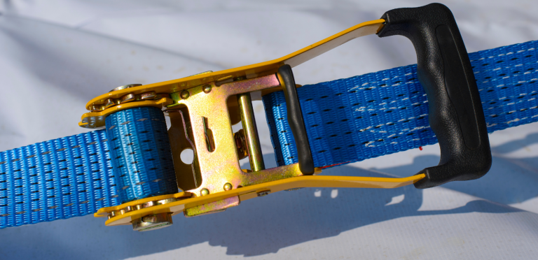 6 Steps to Safely Secure a Load onto Your Passenger Vehicle | TranBC